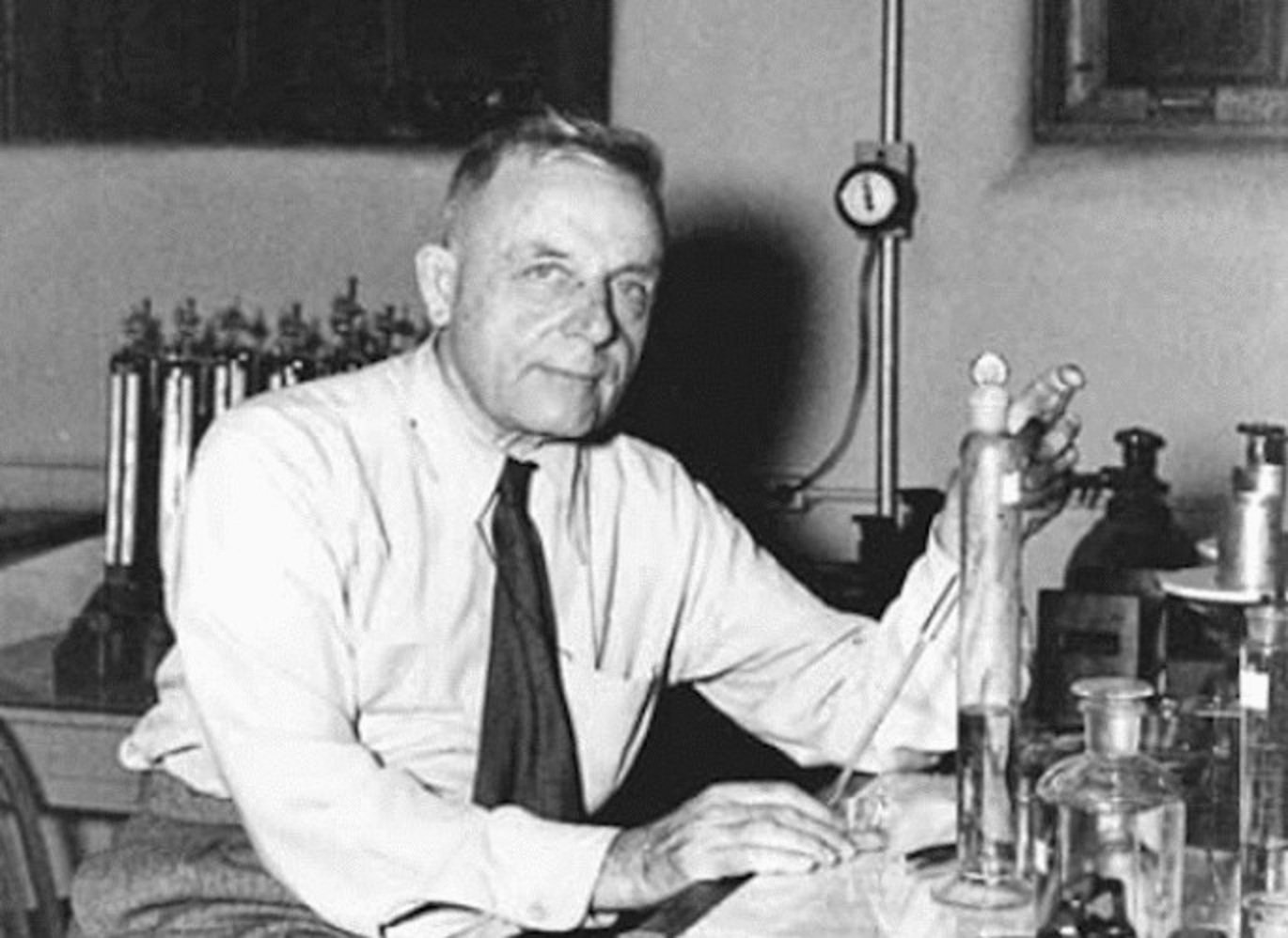 Otto Heinrich Warburg: Oxygen Cancer Research - MediumPulse.Com